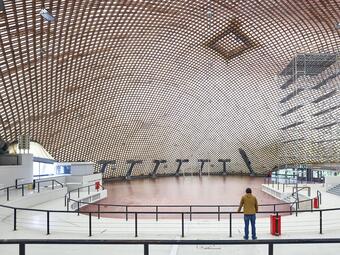 Testflächen am Hallendach der Multihalle abgeschlossen